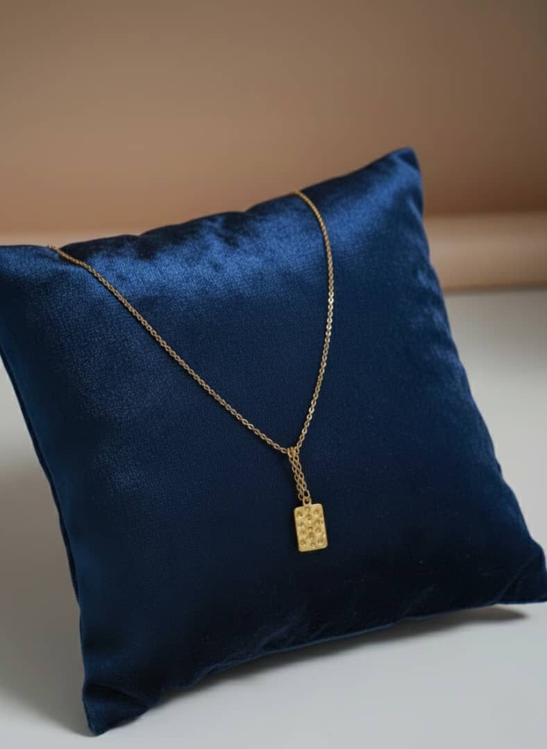 Rectangular pendant Stainless steel necklace – Zillion